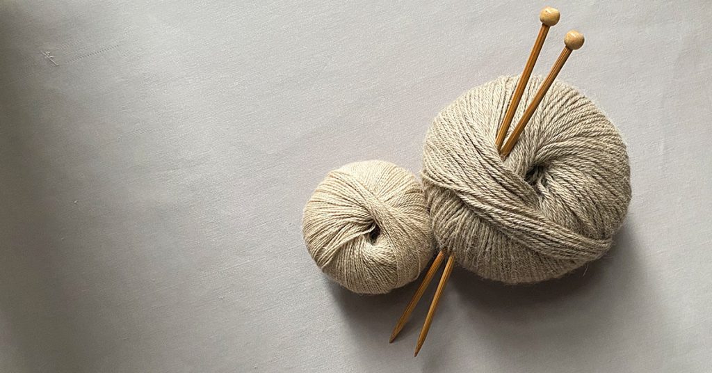 Knitting for Beginners: Our Top 5 Best Alpaca Yarn Tips