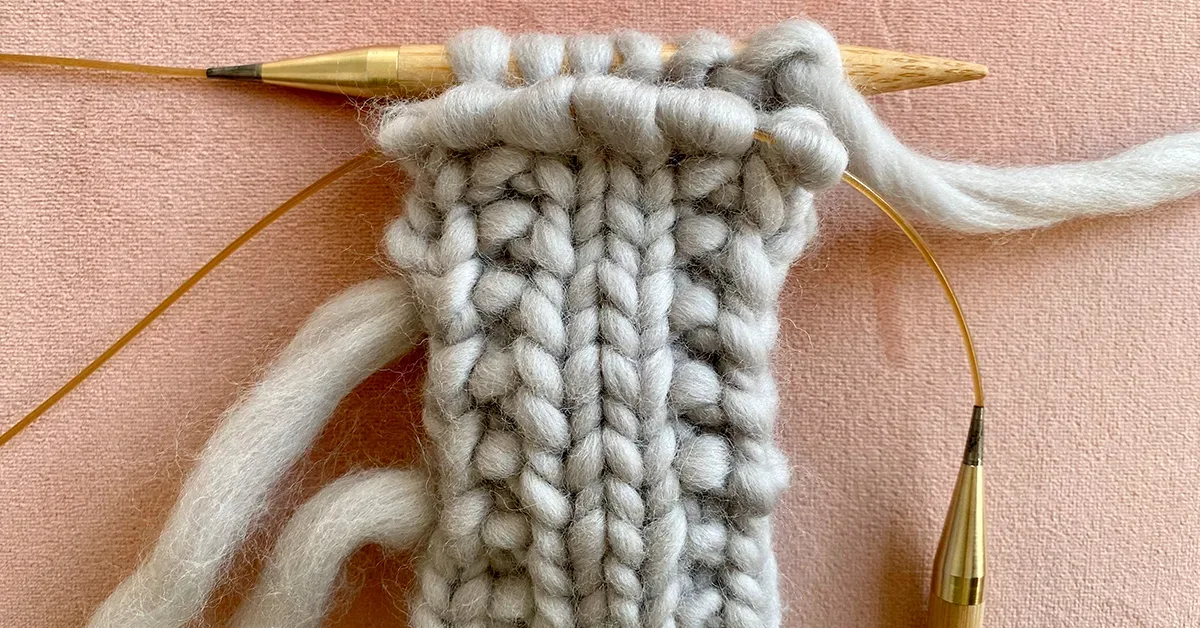 How to Knit a Keyhole Scarf: Step by Step - Yarnalia