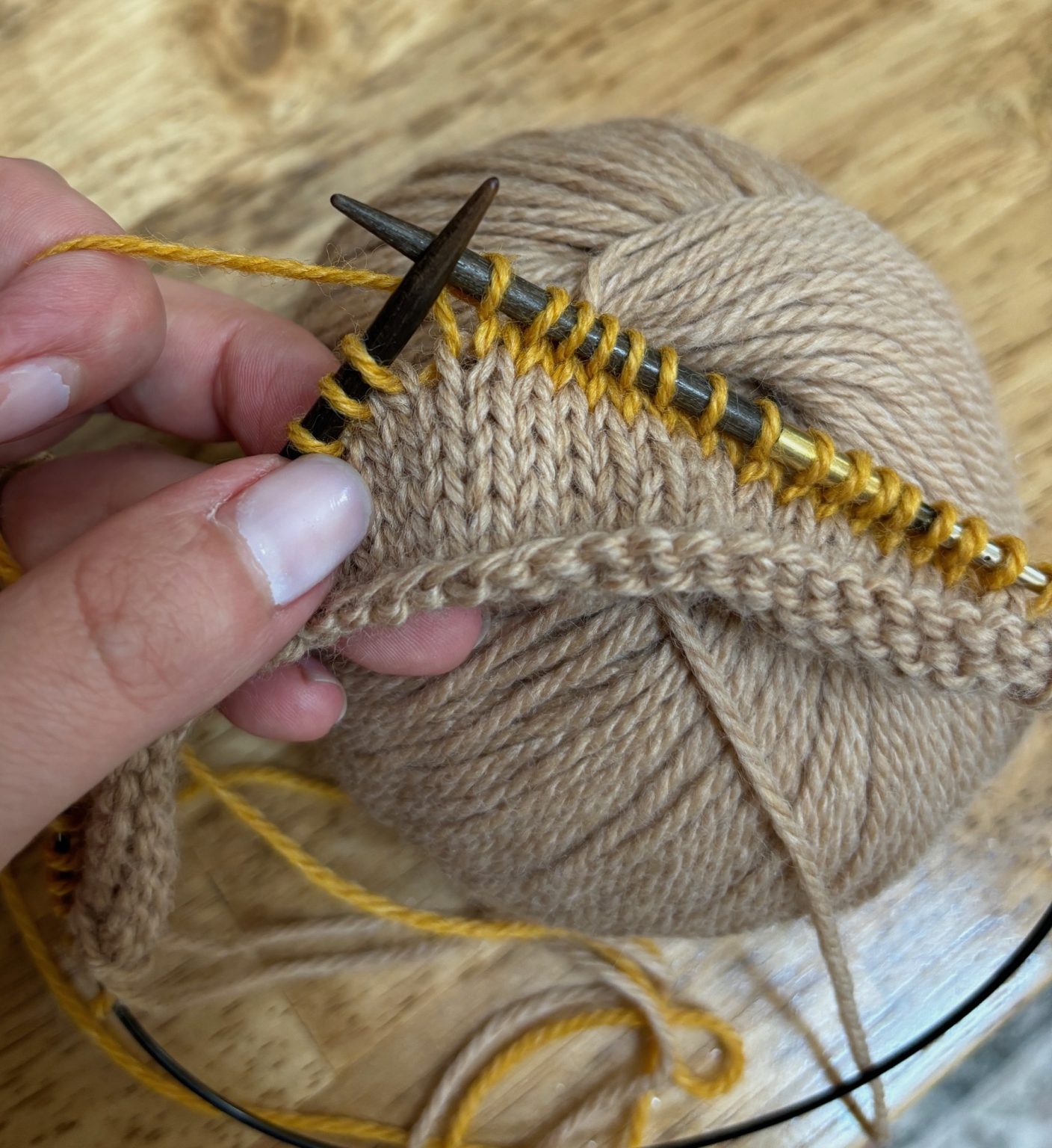 Switching Yarn Colors: Best Practices and Tips - Yarnalia